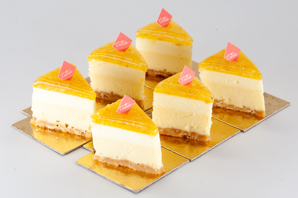 Bite Size Pumpkin Pie: Cocola Bakery