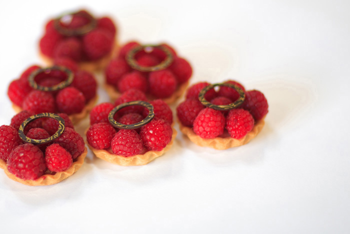 Mini Raspberry Tart: Cocola Bakery